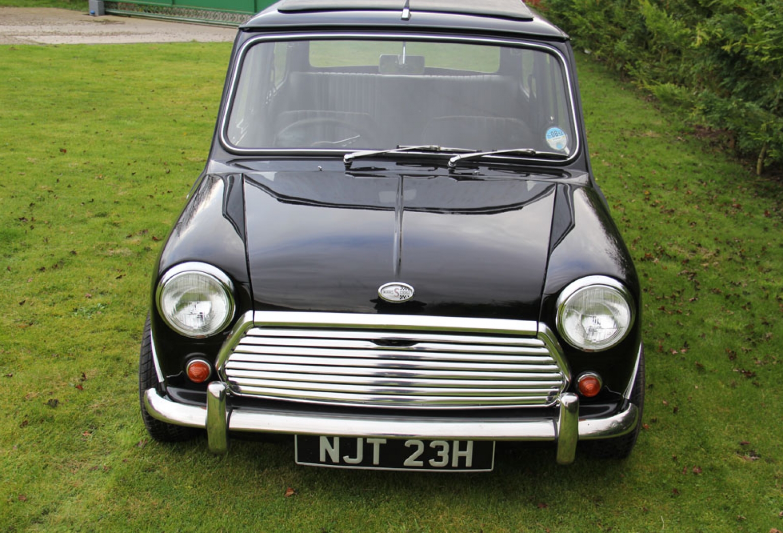 1968 Mini Cooper S Black – Auric Classic Cars